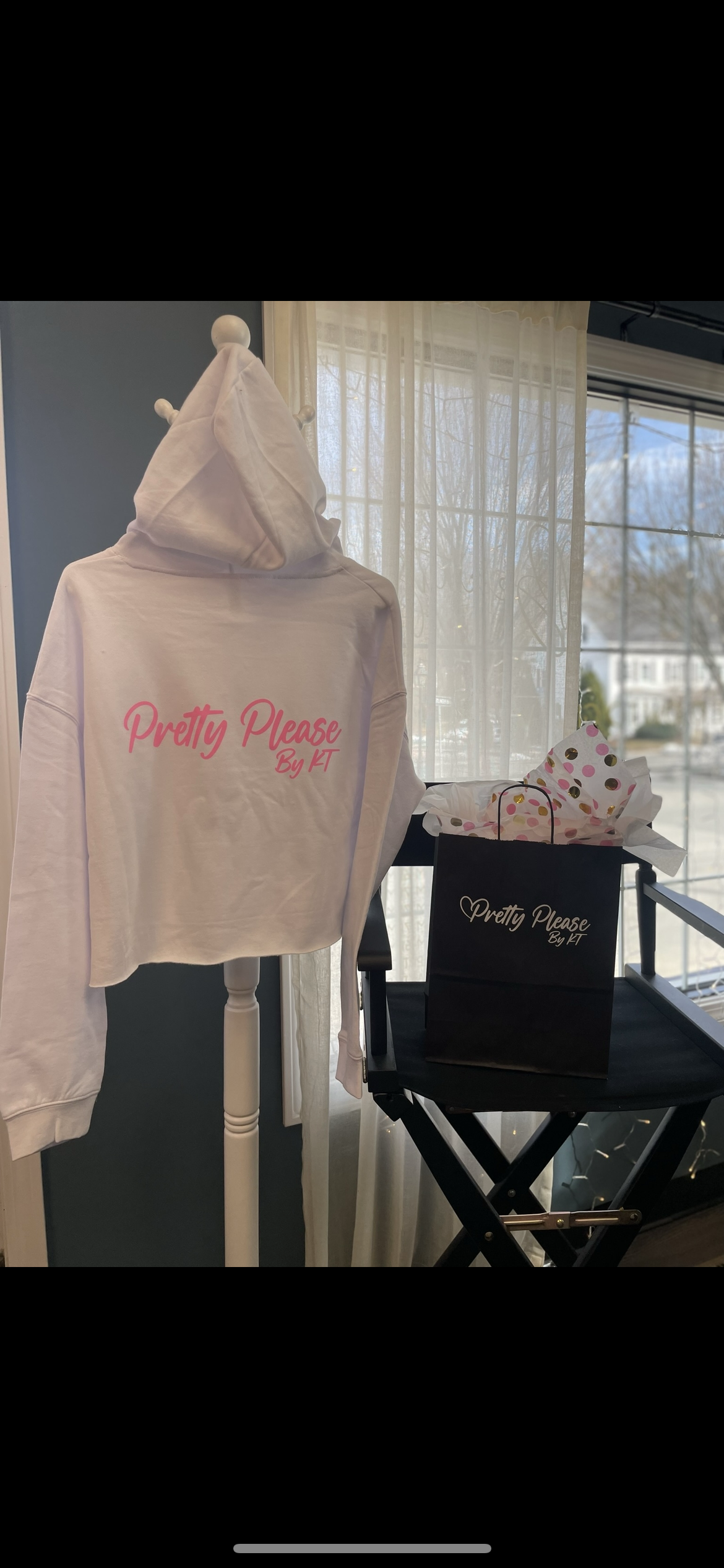 pretty please downpatrick opening hours